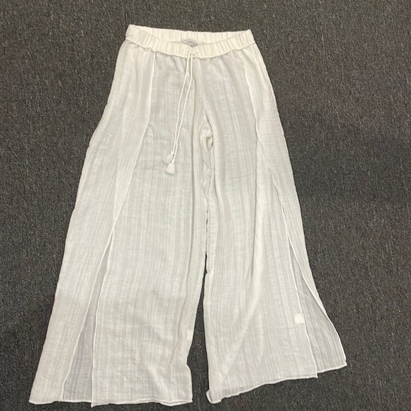 Robin Piccone | Swim | Robin Piccone White Sheet Striped Pants With ...